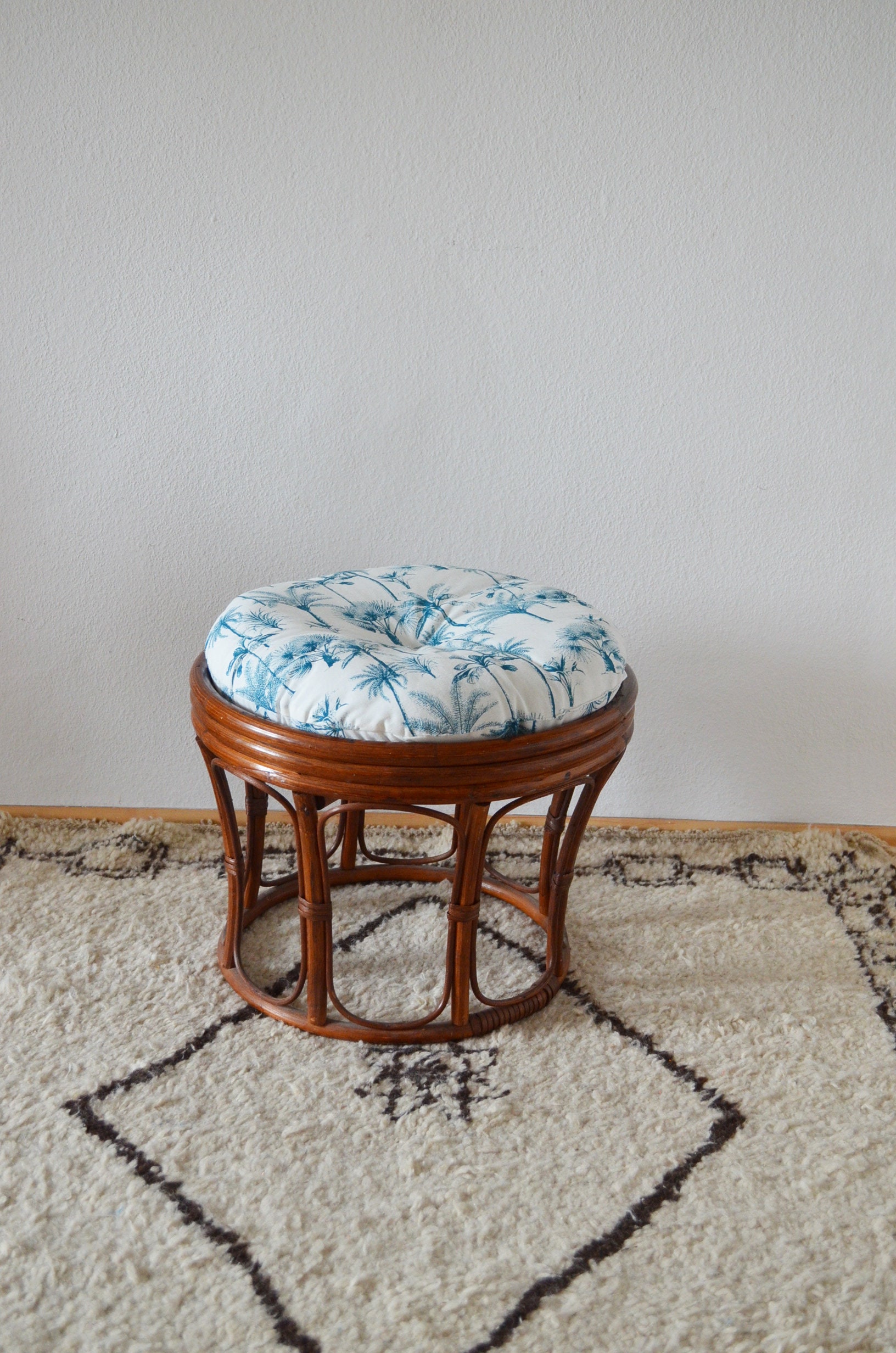 Vintage bamboo stool with palm pillow boho bamboo stool round