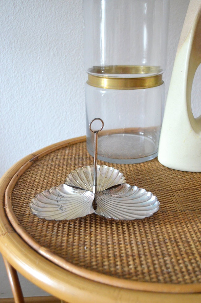 Vintage clam Shell silver shell dish Silver