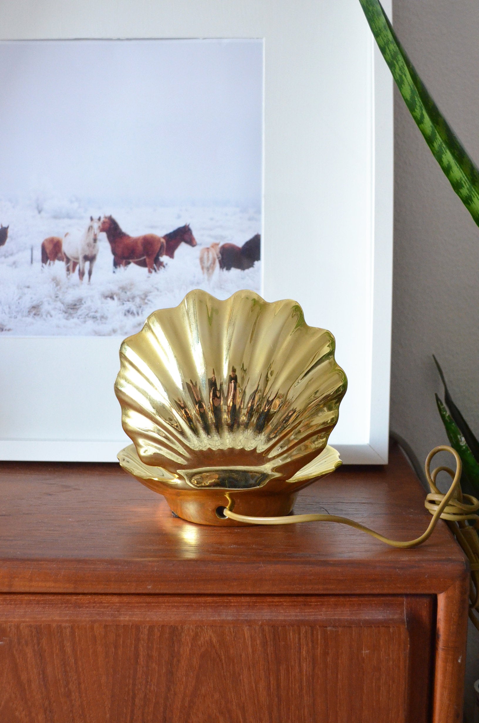 Shell table Lamp In Ceramic, vintage gold Lamp