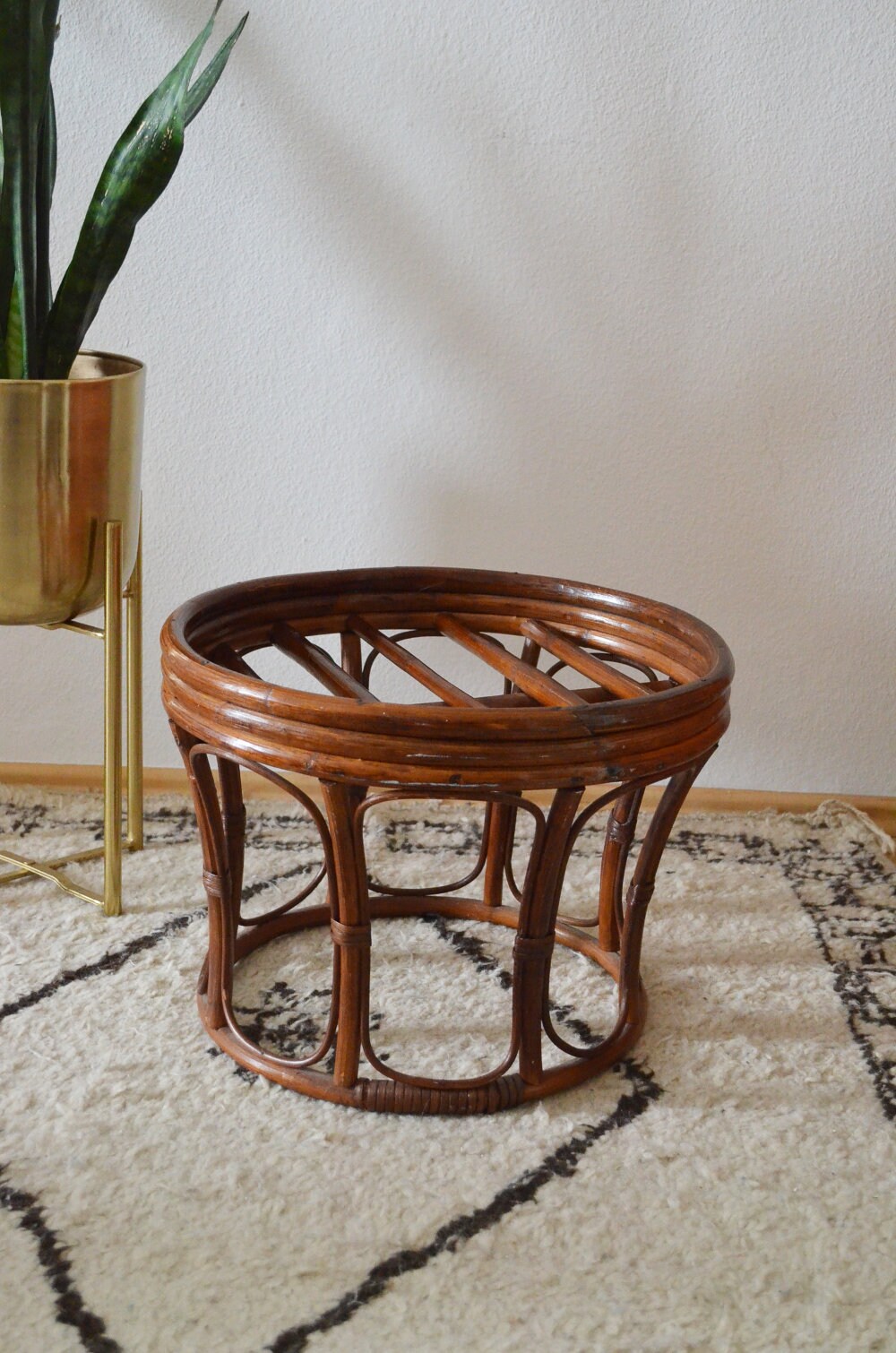 Vintage bamboo stool with palm pillow boho bamboo stool round