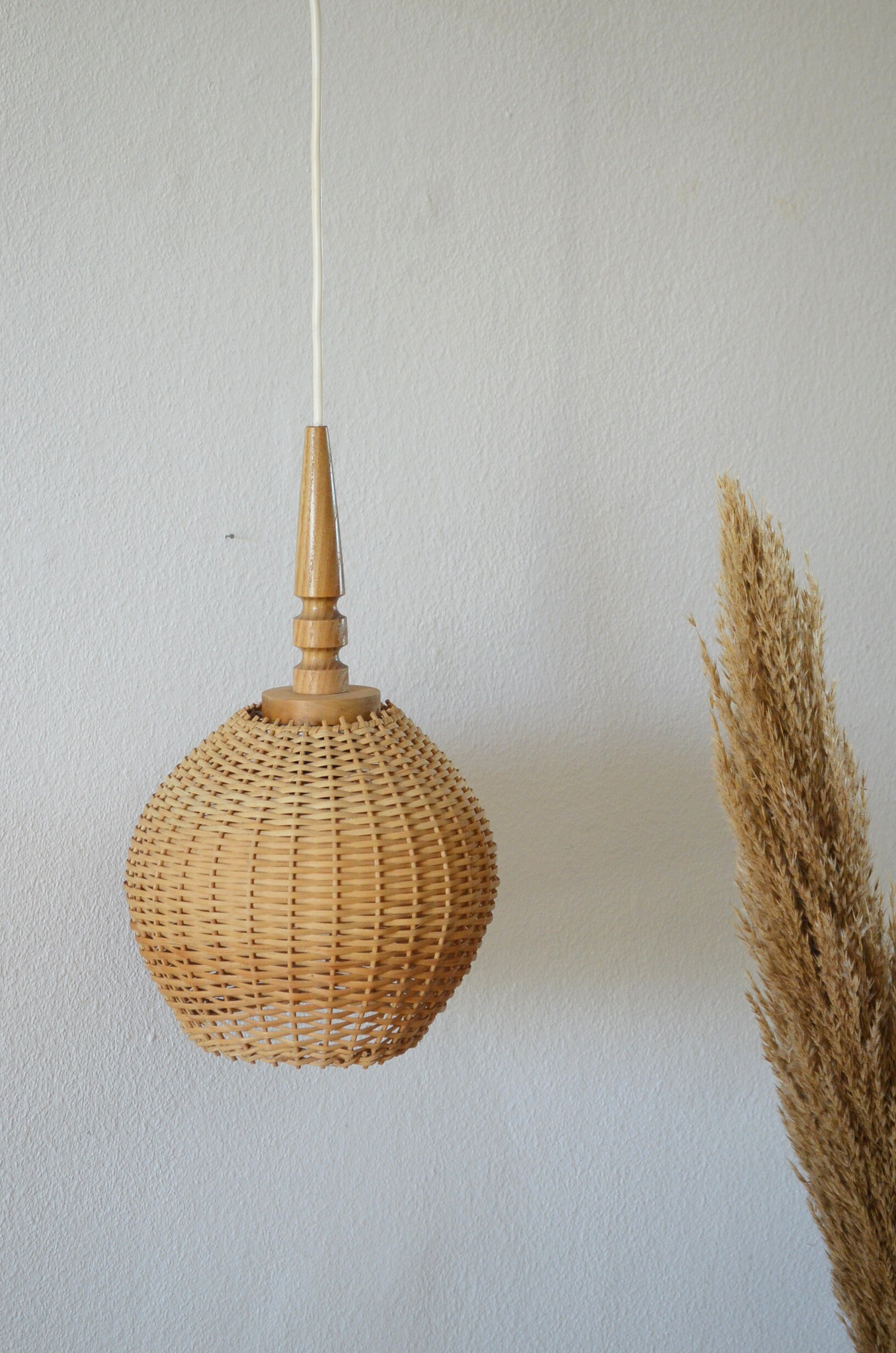Rattan hanging lamp round vintage lampshade wicker hanging lamp shade ...