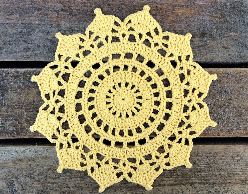 CROCHET PATTERN Placemat Doily ''sunshine'' - Etsy