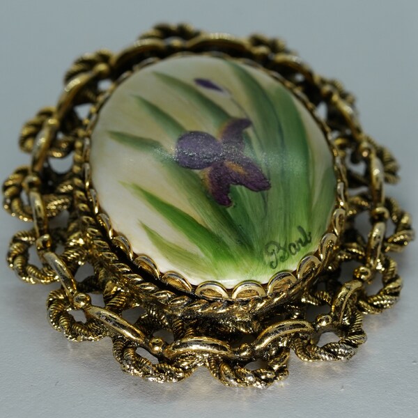 Iris Flower Brooch - Etsy