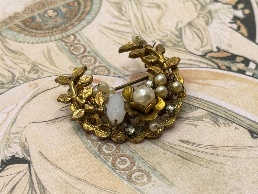 Vintage 1930s/40s Unsigned Miriam Haskell Frank Hess Small Moon Shaped ...