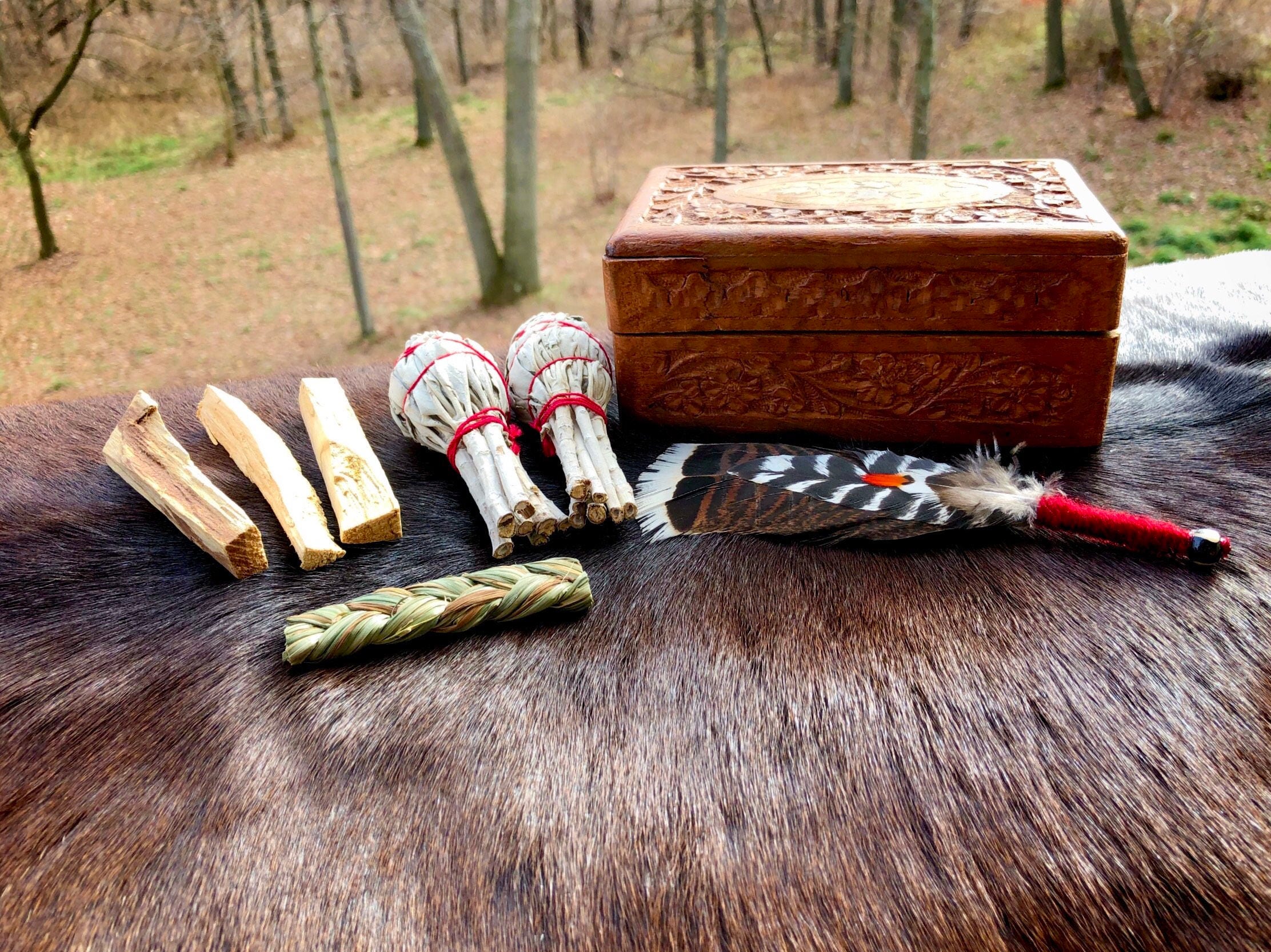 Smudge Kit - Boxed Set - 2 White Sage Bundles - 3 Palo Santo Sticks ...