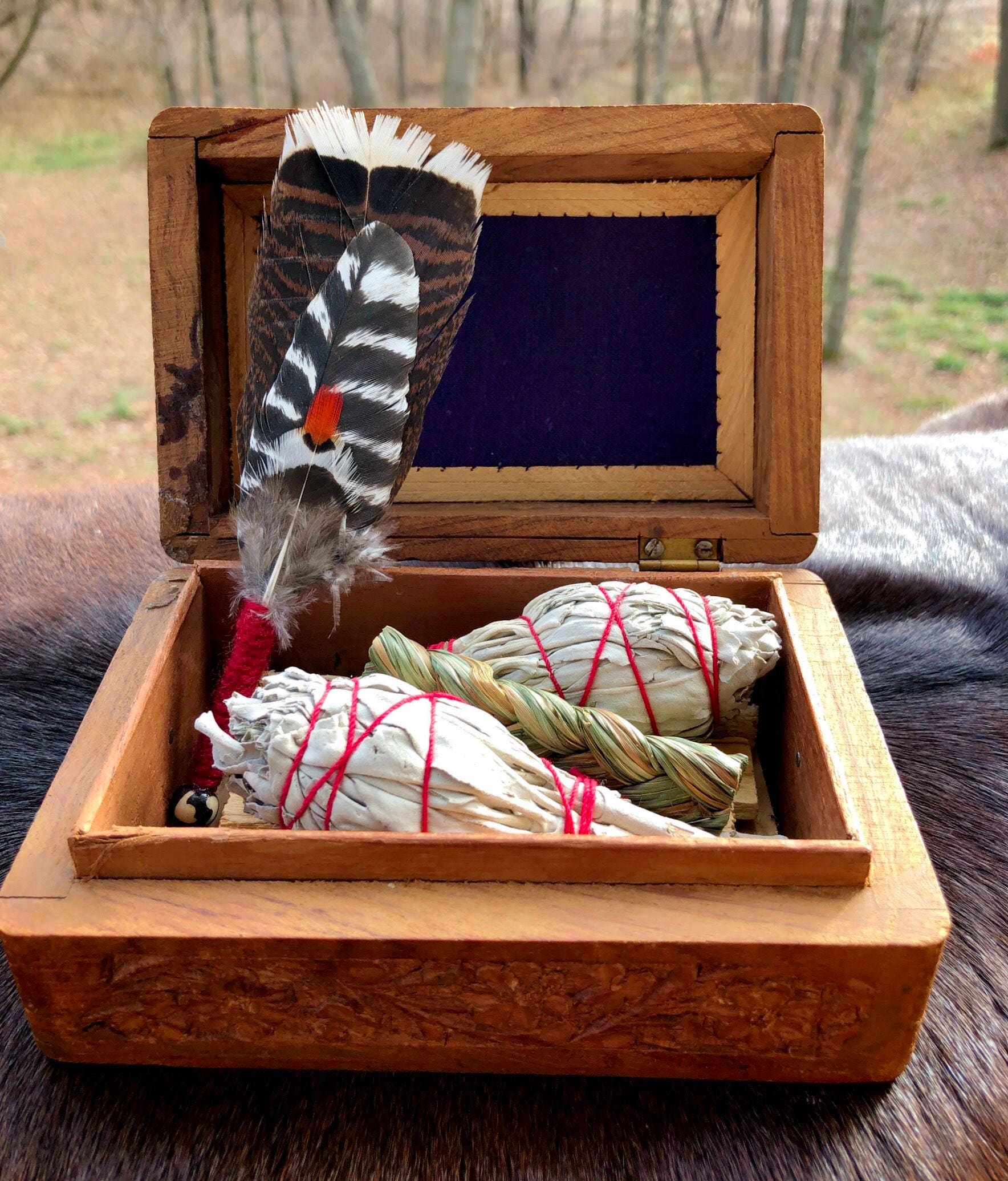 Smudge Kit - Boxed Set - 2 White Sage Bundles - 3 Palo Santo Sticks ...