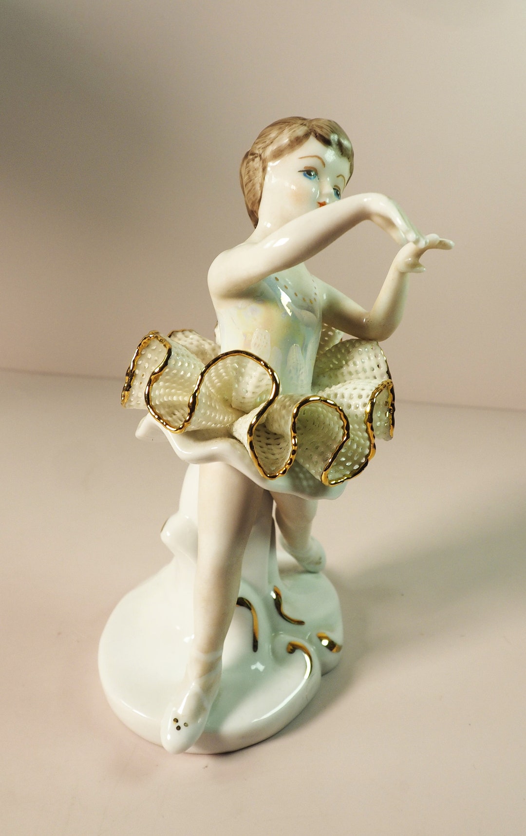 Vintage Apulum Fine Porcelain Ballerina Figurine. Romania. - Etsy