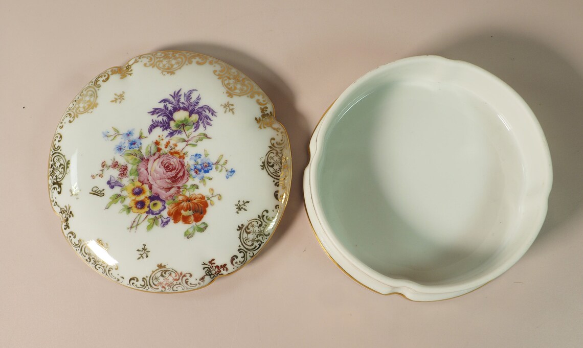 Limoges Vintage Hand Painted Porcelain Box. France. - Etsy
