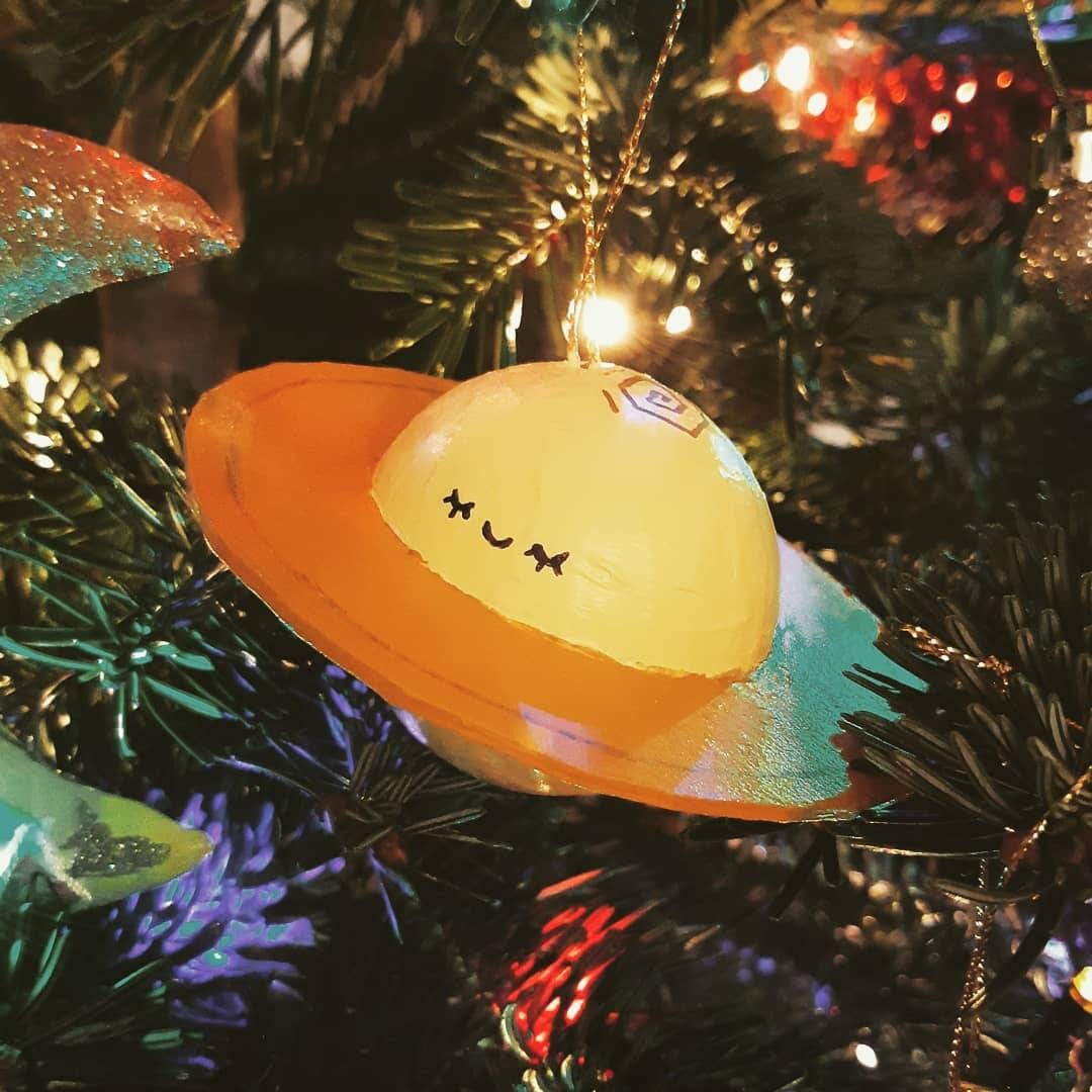 Little Lady Saturn handgemaakte hangende decoratie - Etsy België