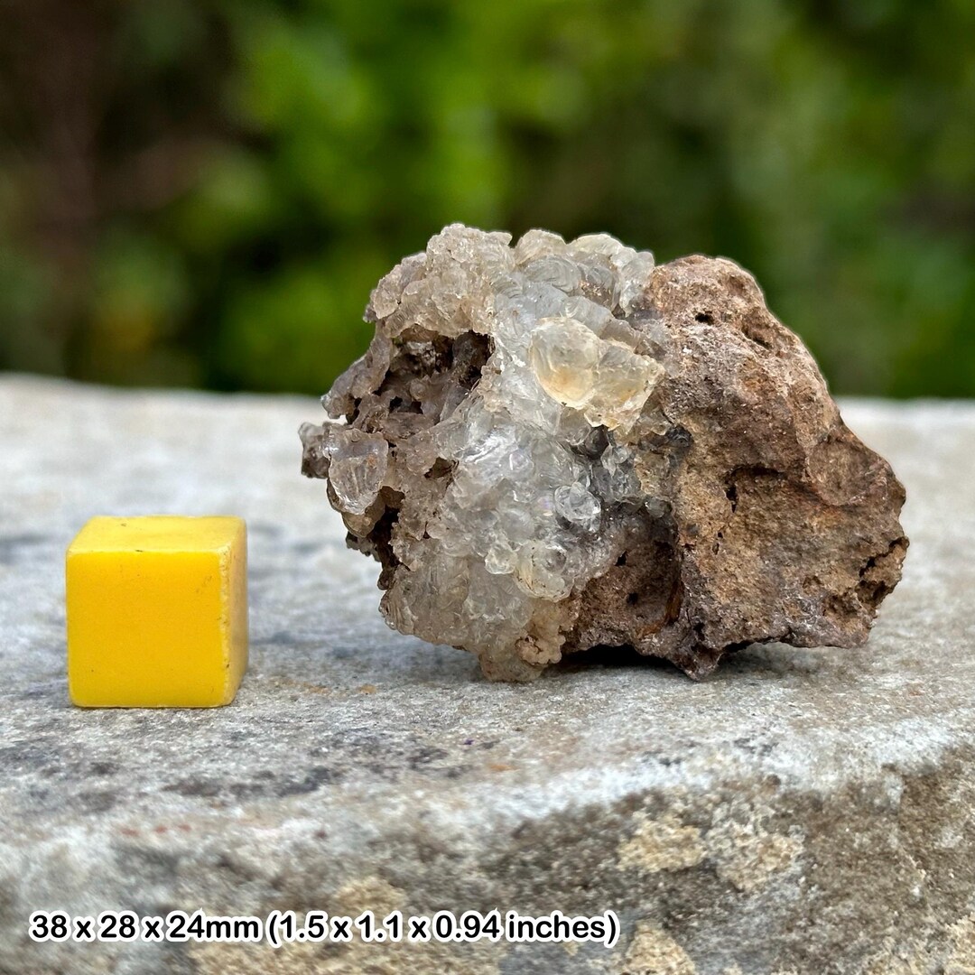 Uv Fluorescent Hyalite Opal Rare Gemstone With Vibrant Glow Limited ...