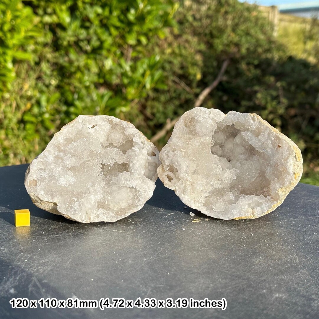 Large Cracked Quartz Geode Crystal Stone - Etsy