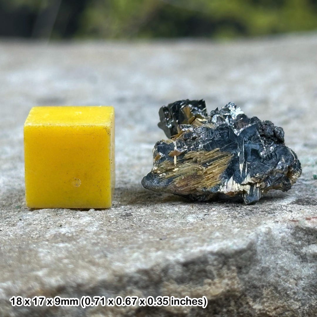 Genuine Rutile Crystal: Beautiful Titanium Dioxide Mineral With High ...