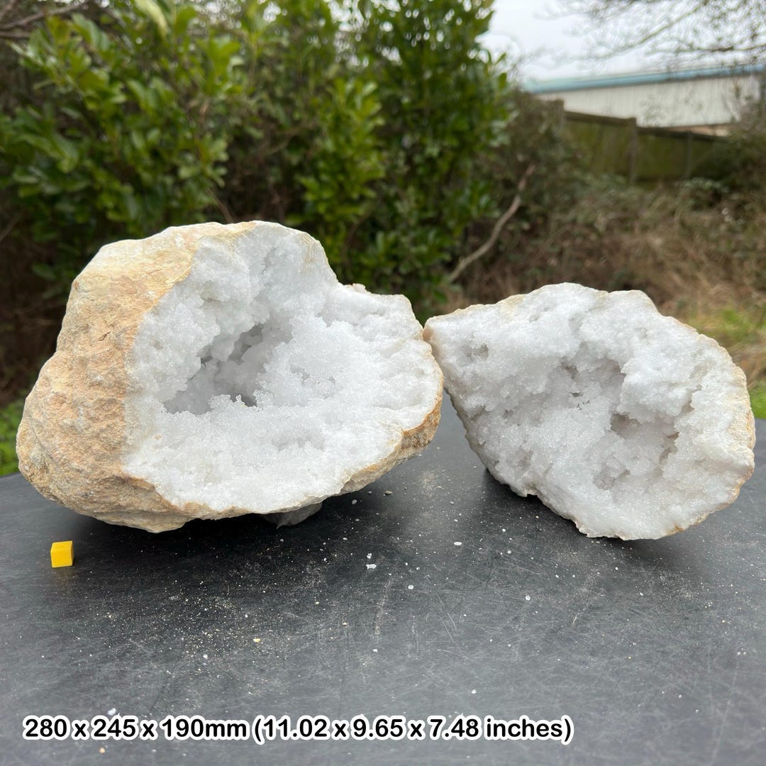 Giant Cracked Quartz Geode - Healing Crystal Stone - Etsy