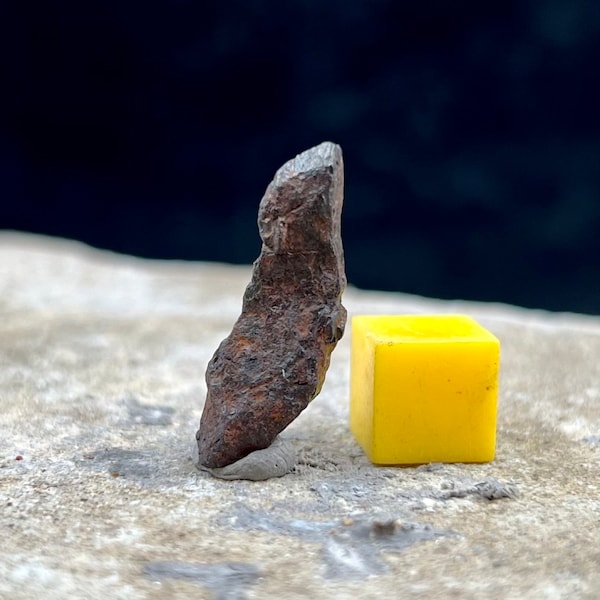 113.0 Gm Genuine Meteorite Iron Olivine Meteorite With Unknown Metals ...