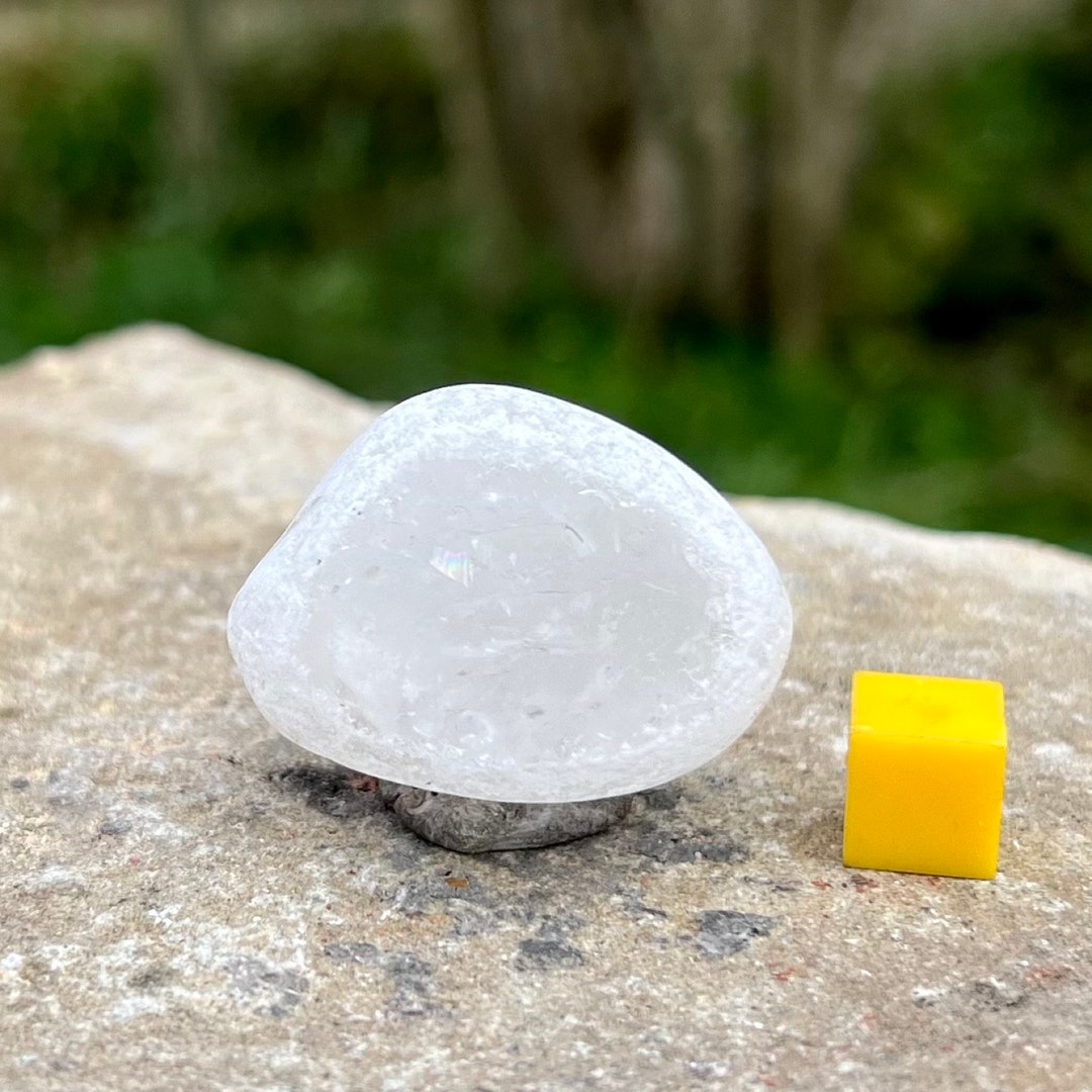 Quartz Dragon Eggs in Gift Box Healing Crystal Mineral Stone - Etsy