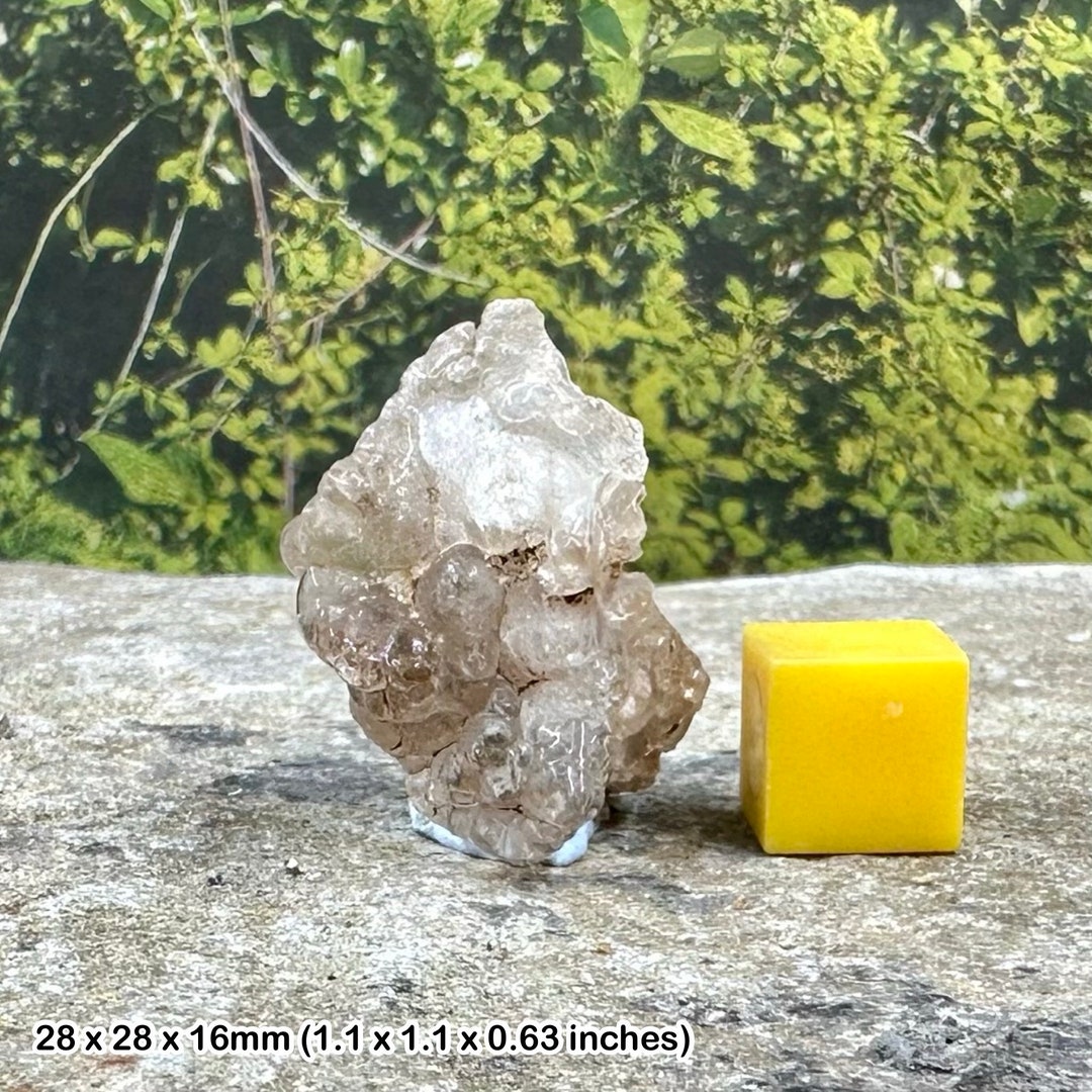 Uv Fluorescent Hyalite Opal Rare Gemstone With Vibrant Glow Limited ...