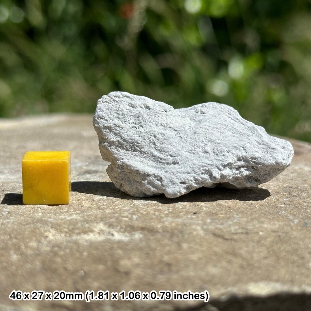 Genuine Pumice From Italy Igneous Volcanic Rock for Spiritual Healing ...