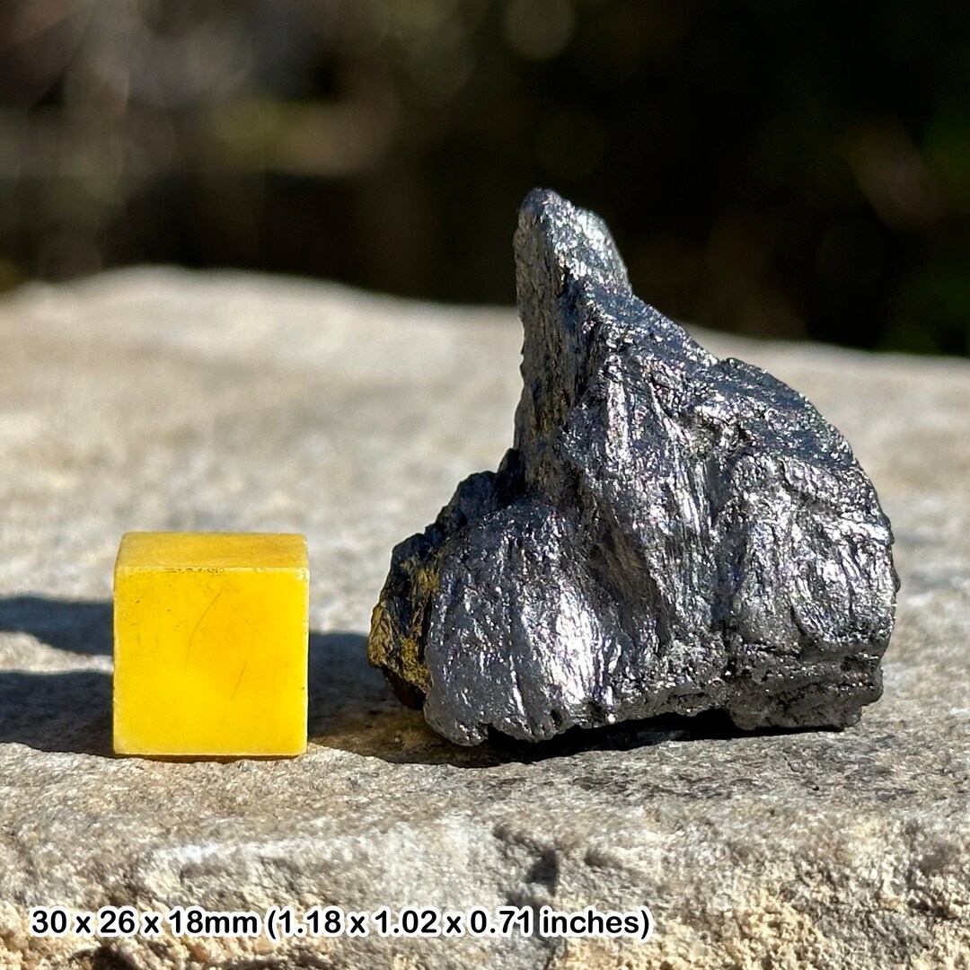 Graphite Drawing Rock Submetallic Spiritual Healing Mineral Crystal ...