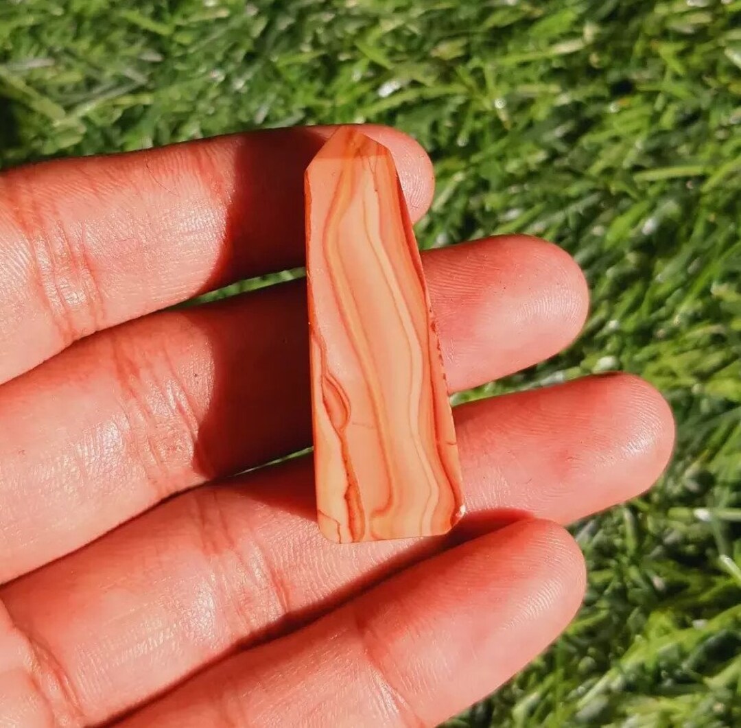 Natural Wave Dolomite Tower Point Stone Beautiful Wave Dolomite Tower ...