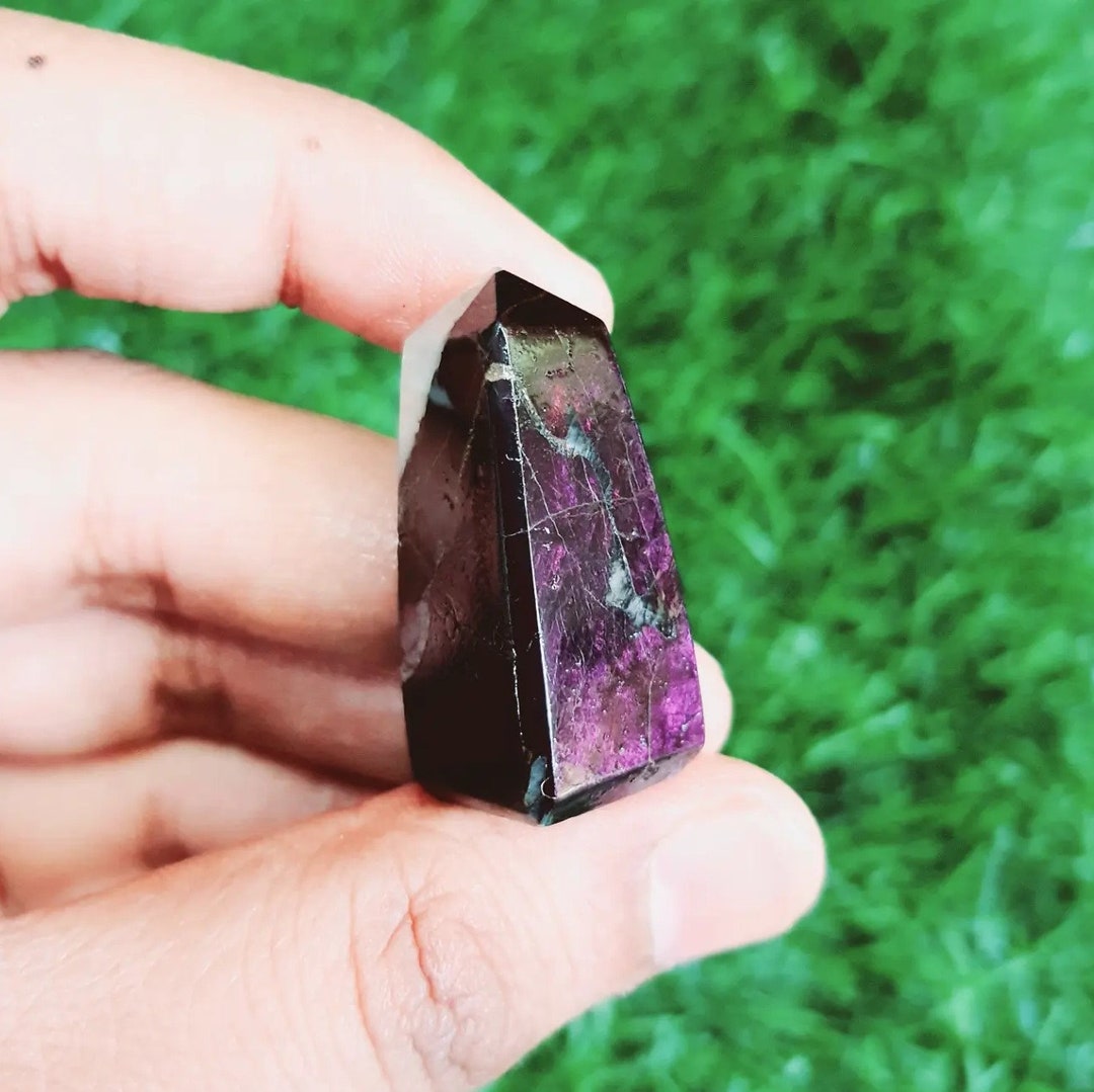 Natural Top Quality Awesome Purpurite Tower Point Stone Beautiful ...