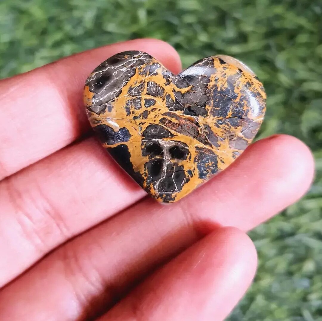 Natural Native Gold Pieter Stone Beautiful Native Gold Pieter Heart ...