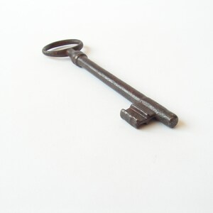 Antique Key Length 13 Cm, Iron Forged Key, Big Key, Long Iron Key, Old ...