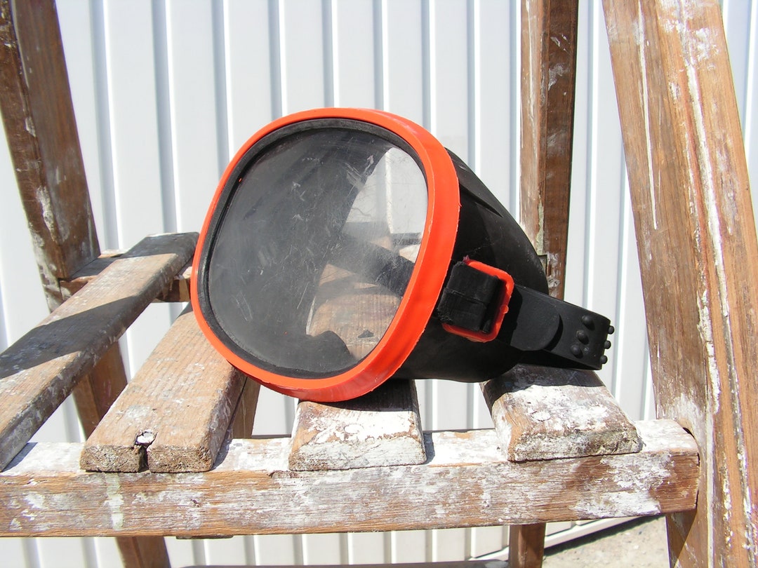 Retro Black Scuba Mask Italy, Vintage Rubber Diving Mask, Swimming Mask ...