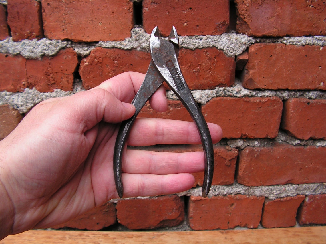 Vintage Pliers Primitive Rusty Pliers Antique Hand Tool Old - Etsy