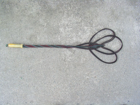 Vintage beater 1950s Rug beater Carpet metal beater plastic | Etsy