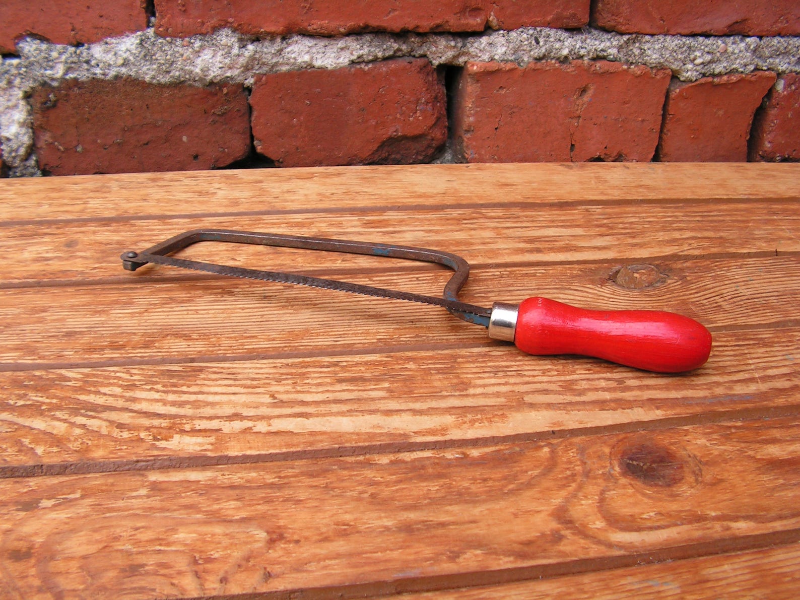 Vintage small saw for wood Metal saw with red handle Carpentry | Etsy