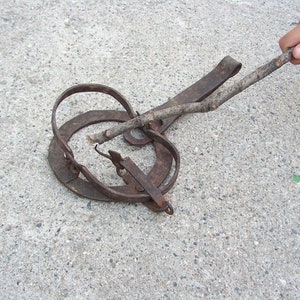 Antique Iron Trap Primitive Patina Trap Working Trap Rustic Trap Old ...
