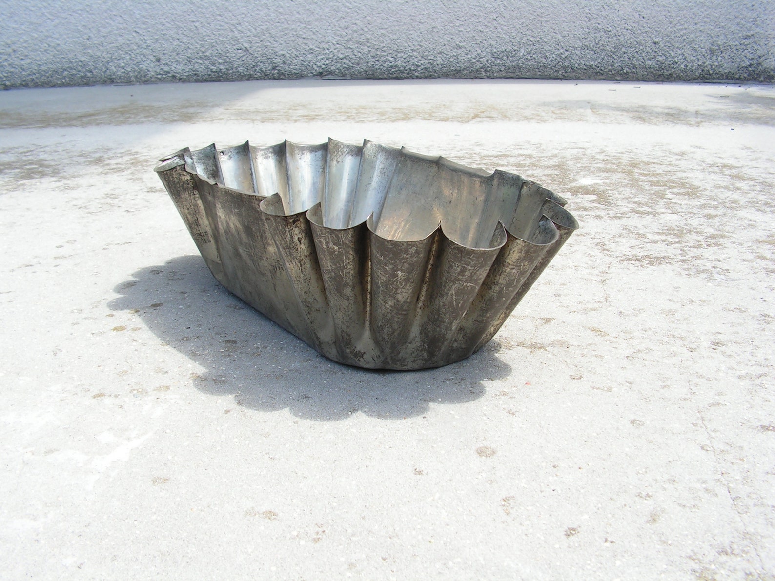 Vintage Big Shaped Mold Tin Cake Mold Baking Tin Mold Form of Cake Form ...