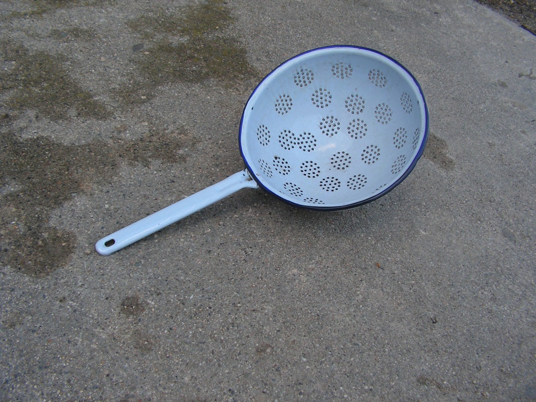 Vintage Big Enamelled Colander 80s Retro Large Colander Kitchen Enamel ...