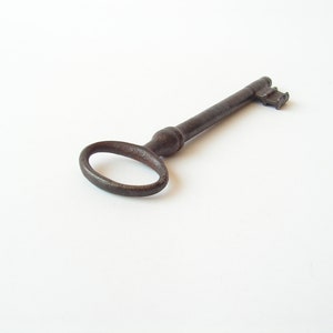 Antique Key Length 13 Cm, Iron Forged Key, Big Key, Long Iron Key, Old ...