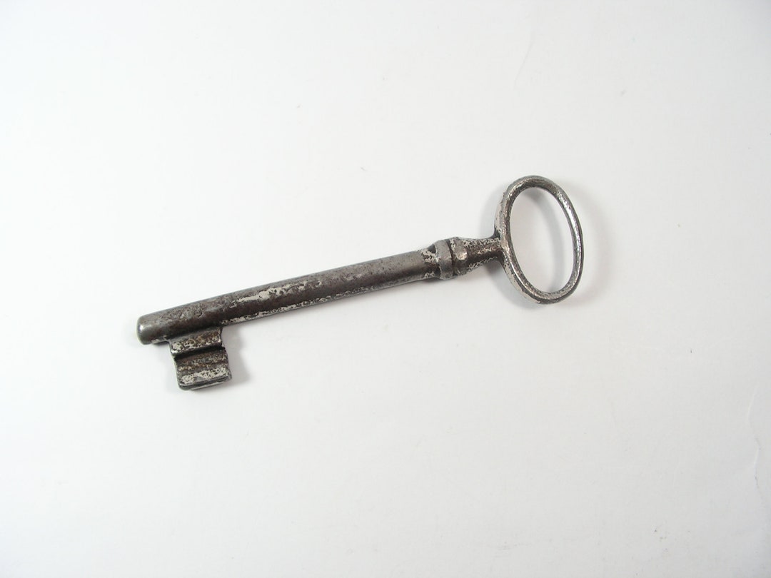 Primitive Key 1900s Old Key Antique Patina Key Old Door Key Rustic ...