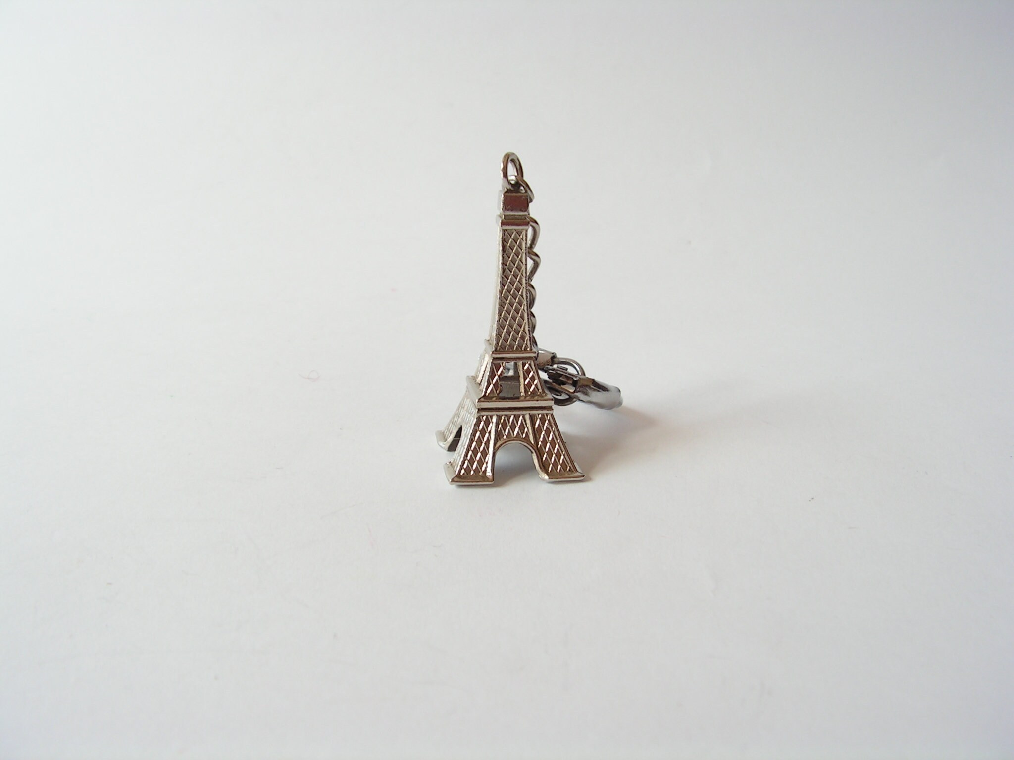 Keychain Eiffel Tower, Vintage White Metal Keychain Paris, Old Key ...