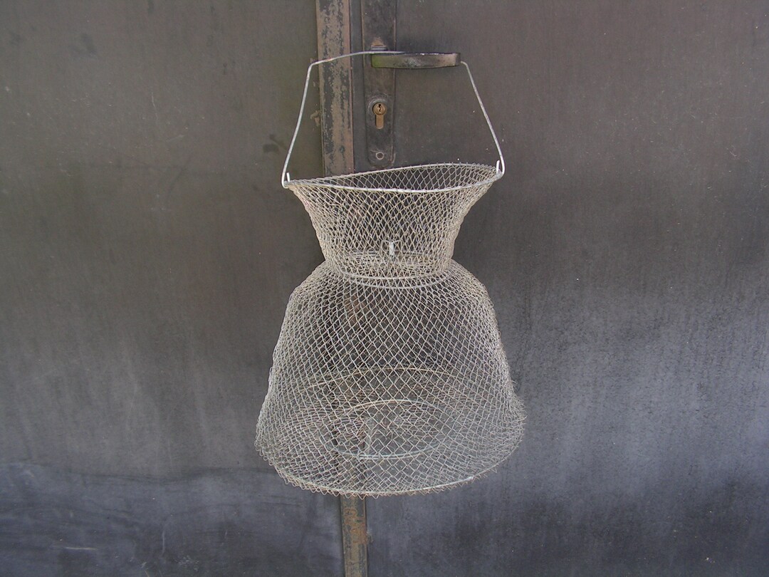 Large Wire Basket Fish Net Trap Fishing Keep Net Wire Mesh Fish Basket ...