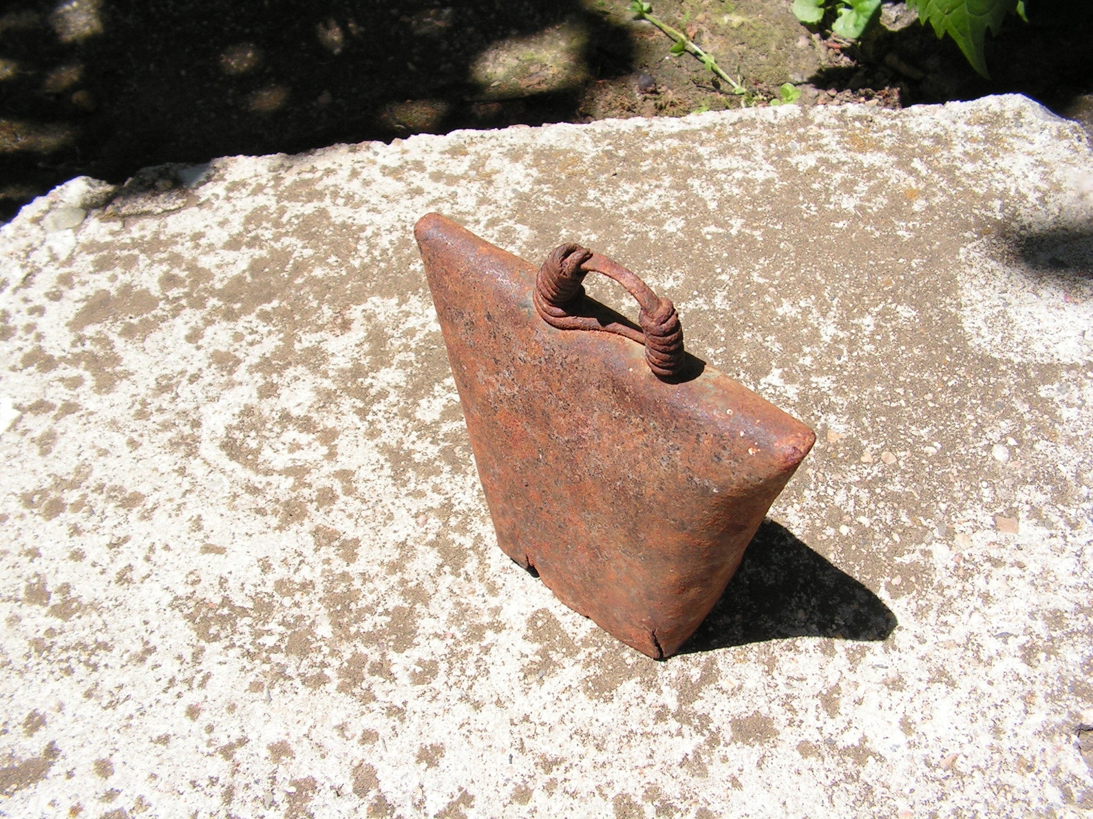 Antique Cow Bell 1800s Primitive Rust Bell Hand Forged Iron Bell Animal ...