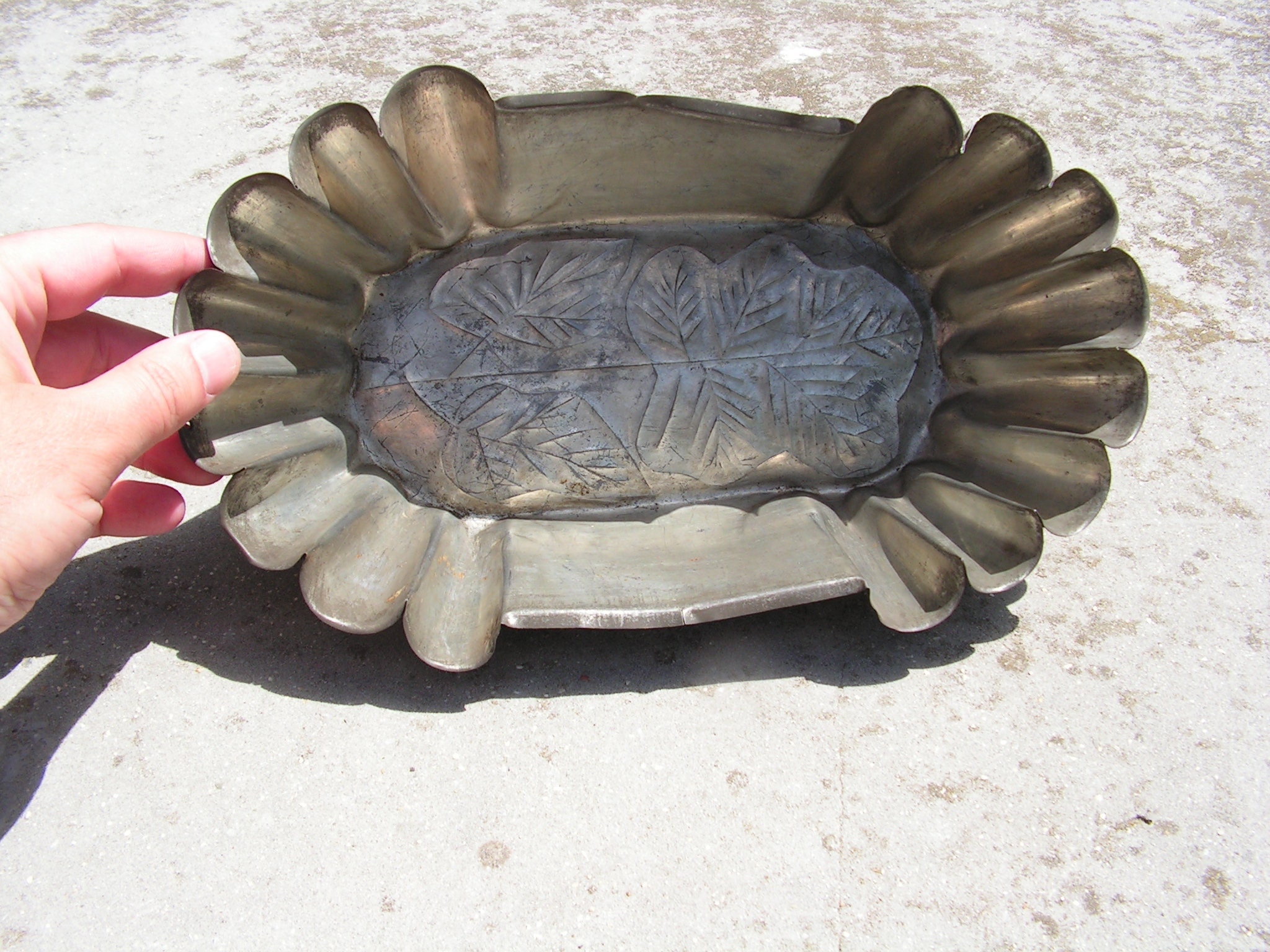 Vintage Big Shaped Mold Tin Cake Mold Baking Tin Mold Form of Cake Form ...