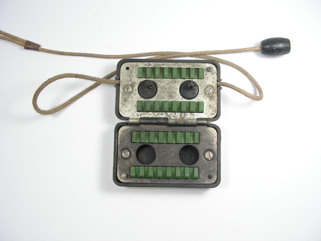 Vintage Shaving Razor Blade Sharpener Czechoslovakia, Bakelite Box ...