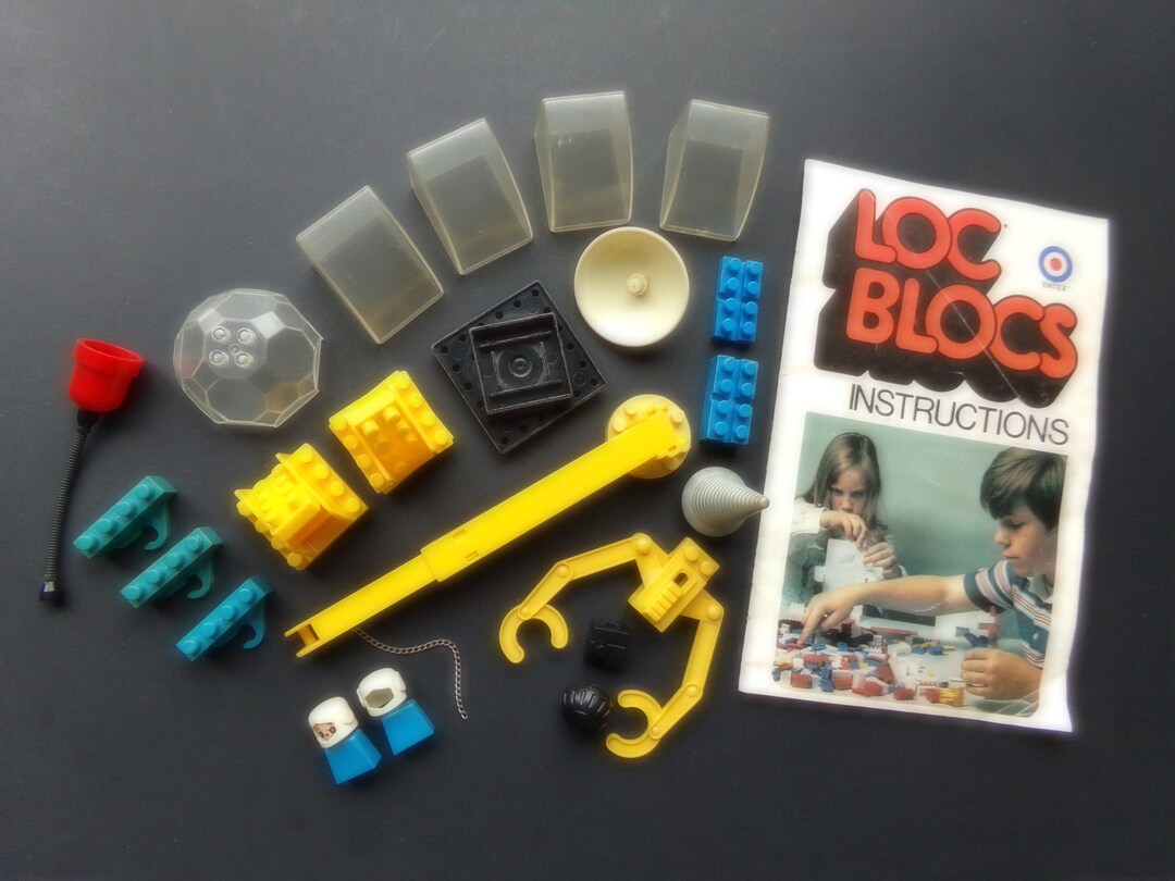 RARE Entex Loc Blocs Space Raider Set Bits Parts Minifigs Pieces ...
