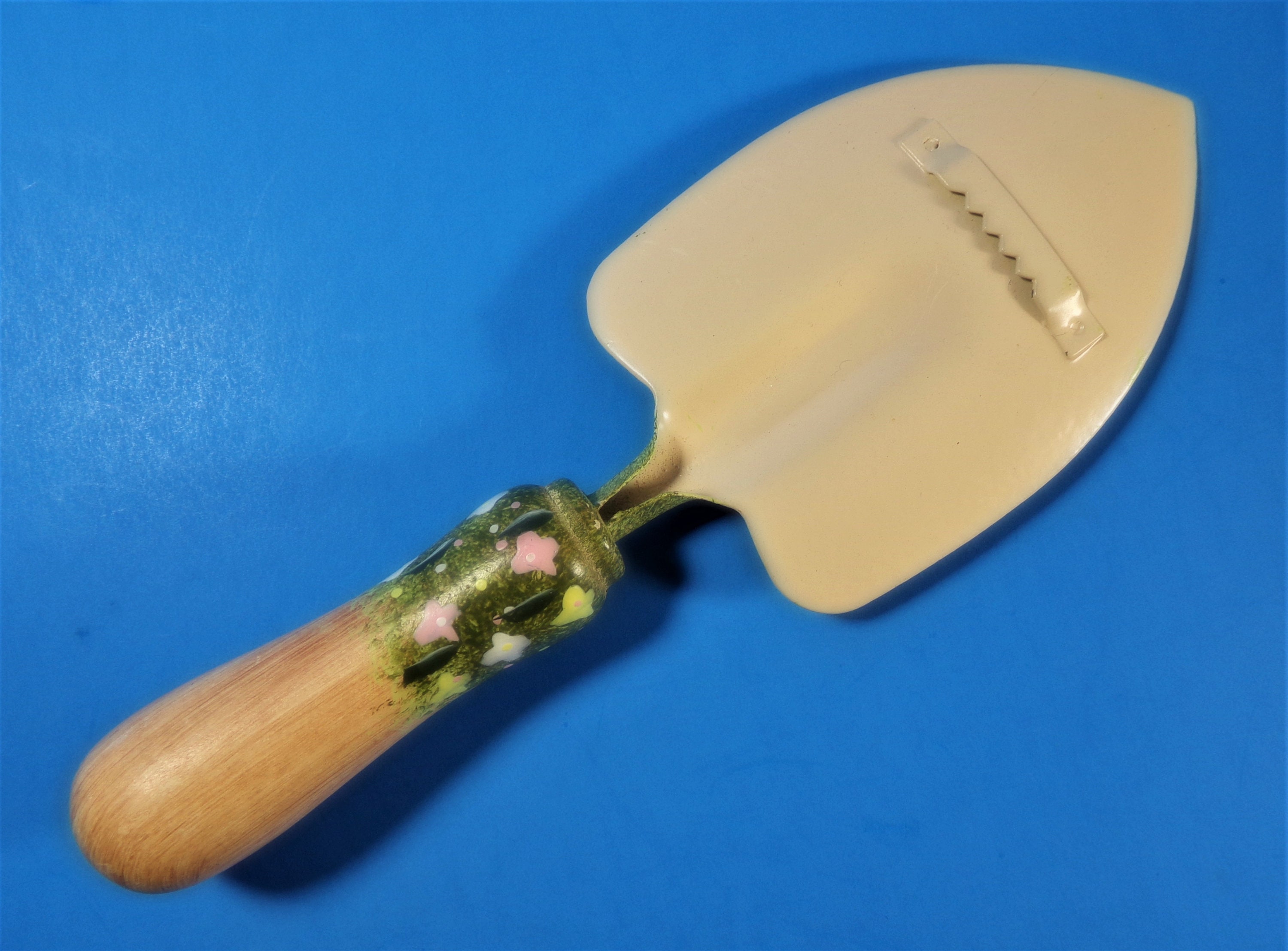 Decorative Garden Spade Grandma Wall Hanging Hand Painted Metal ...