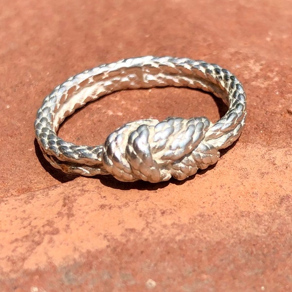 Figure 8 Knot Ring - Etsy