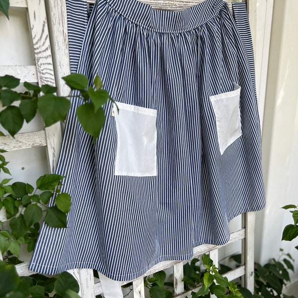 Colonial Apron - Etsy