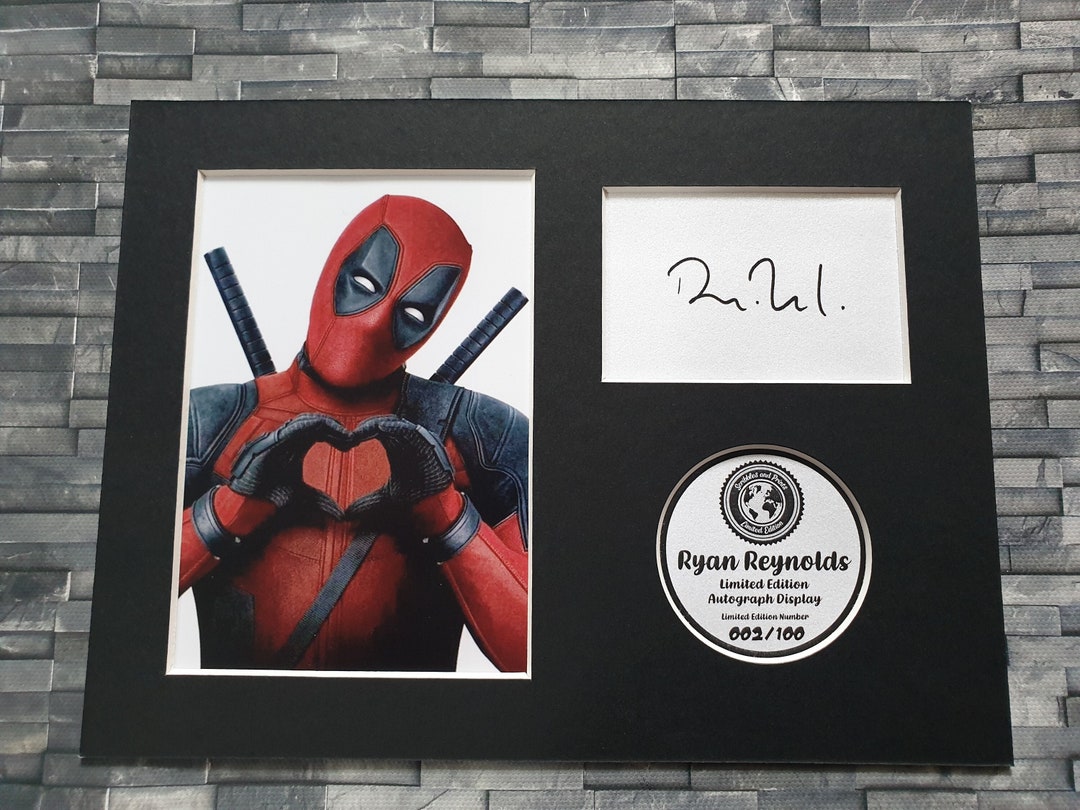 Ryan Reynolds Signed Autograph Display - Deadpool - Limited Edition ...