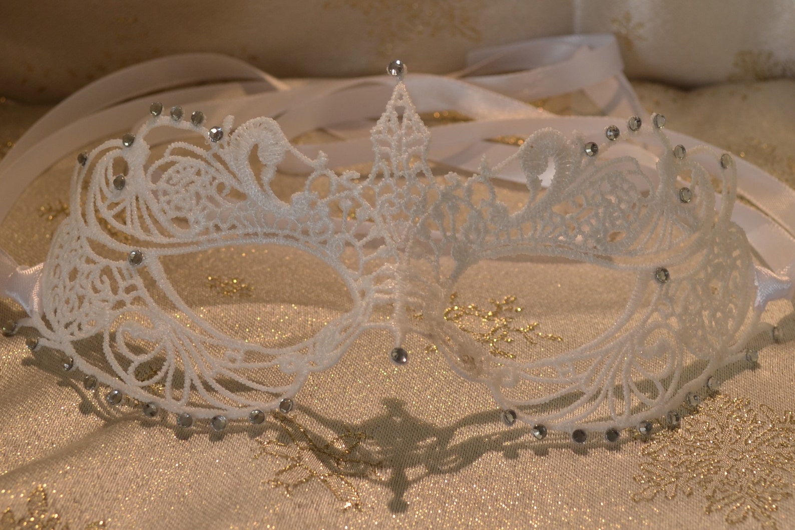 White Masquerade Mask With Clear Diamantes White Satin Ribbons ...