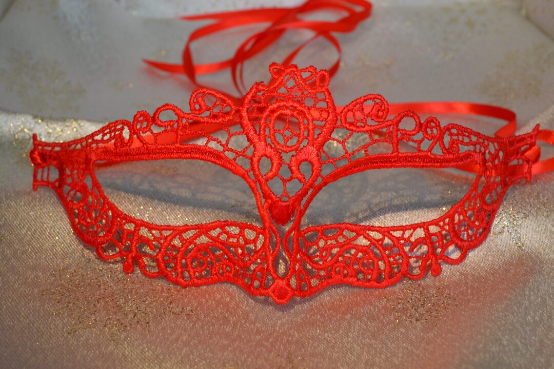 Red Lace Masquerade Mask Red Satin Ribbon Ties Halloween Party Weddings ...