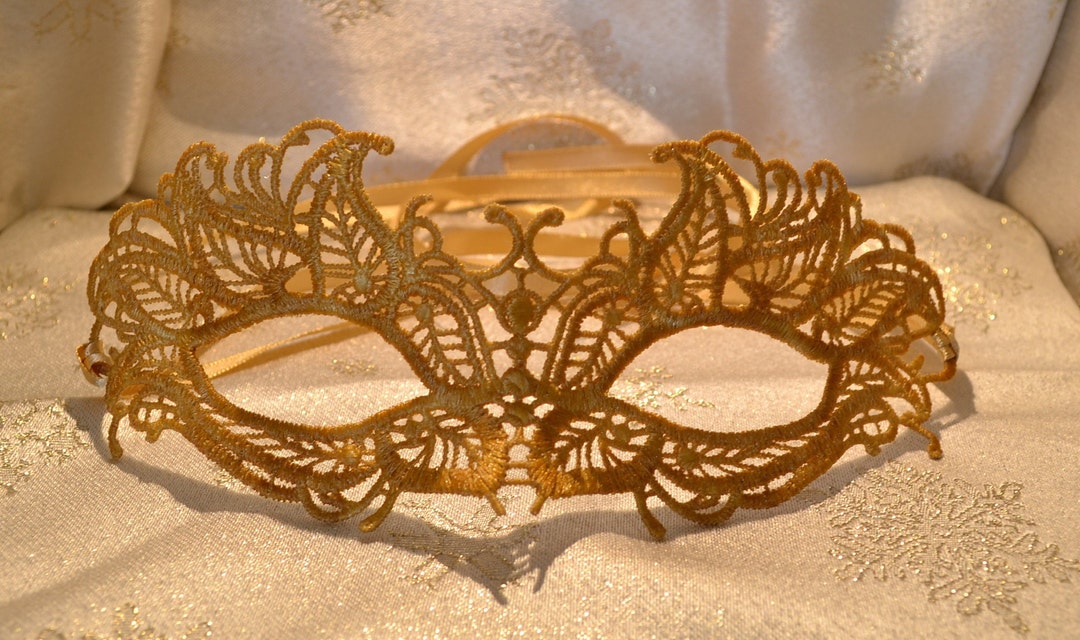 Gold Lace Masquerade Mask Gold Satin Ribbon Ties Halloween Masquerade ...