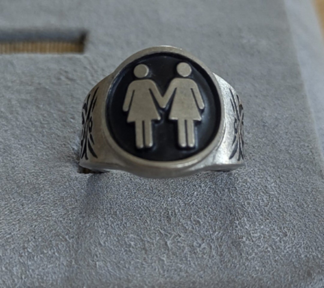 Lesbian Pride Ring - Double Female Symbol - Gay LGBTQ+ Love Bisexual ...