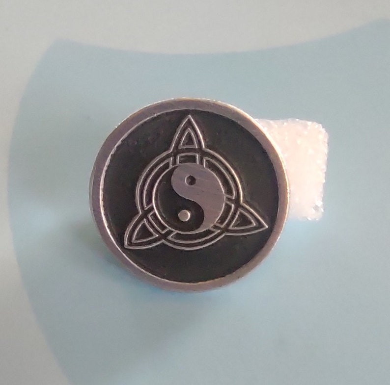 Trinity Yin Yang Celtic Knot Pin - Triquetra Triskele Triskelion Celtic ...
